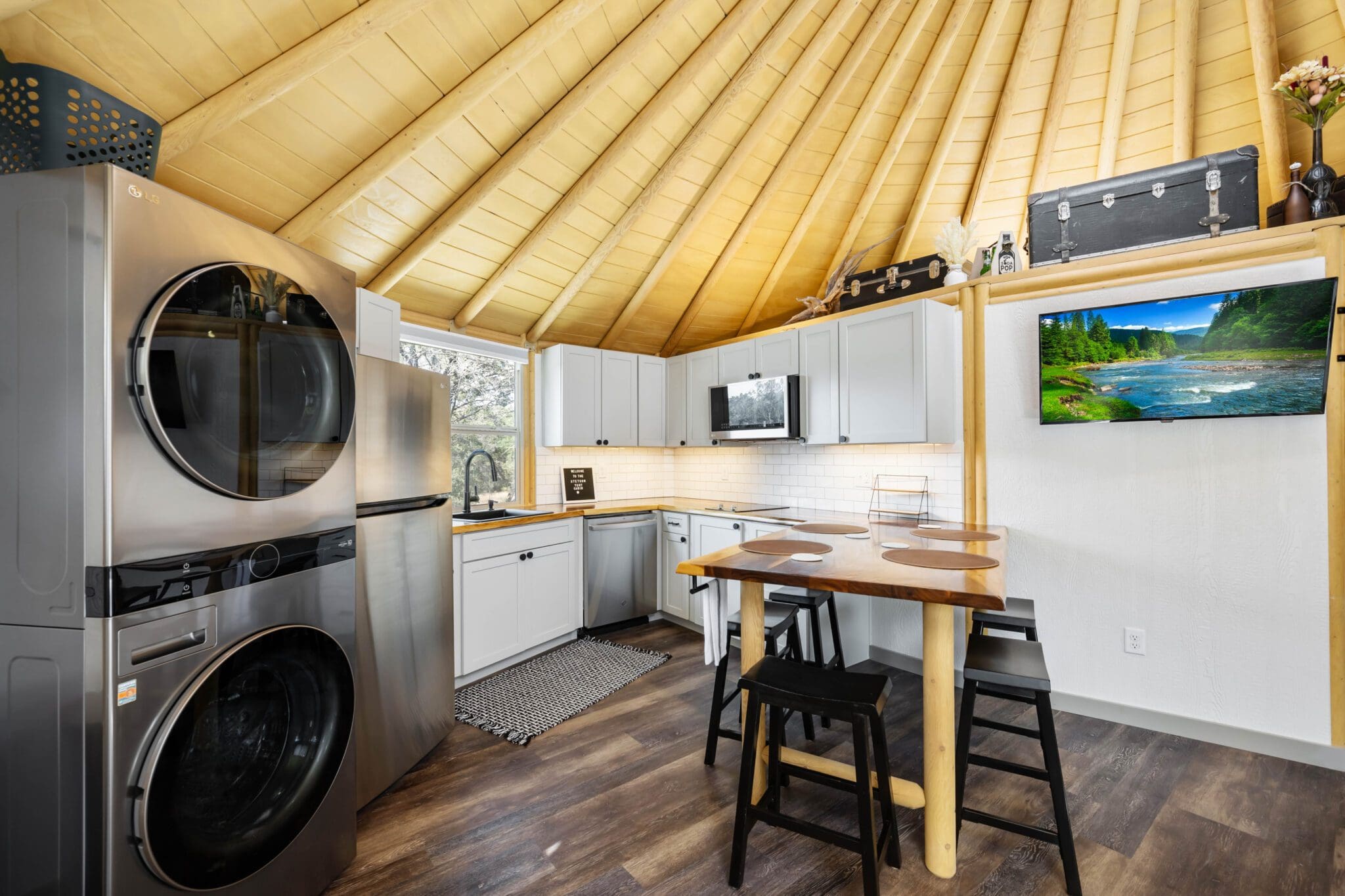 Yurt Design Ideas | Yurt Decorating Ideas