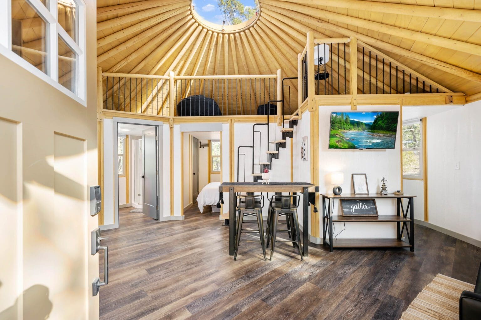 Yurt Design Ideas | Yurt Decorating Ideas